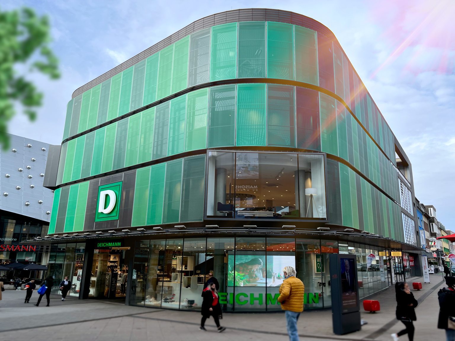 Deichmann Flagship Store facade
